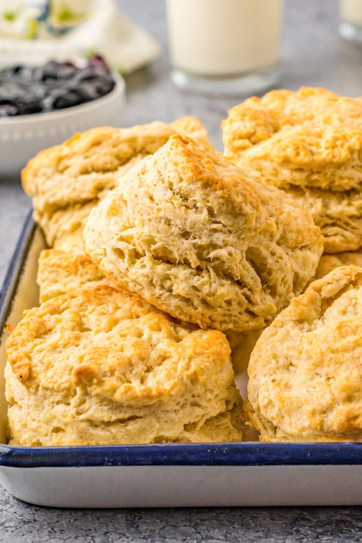 Homemade Southern Buttermilk Biscuits | The Novice Chef