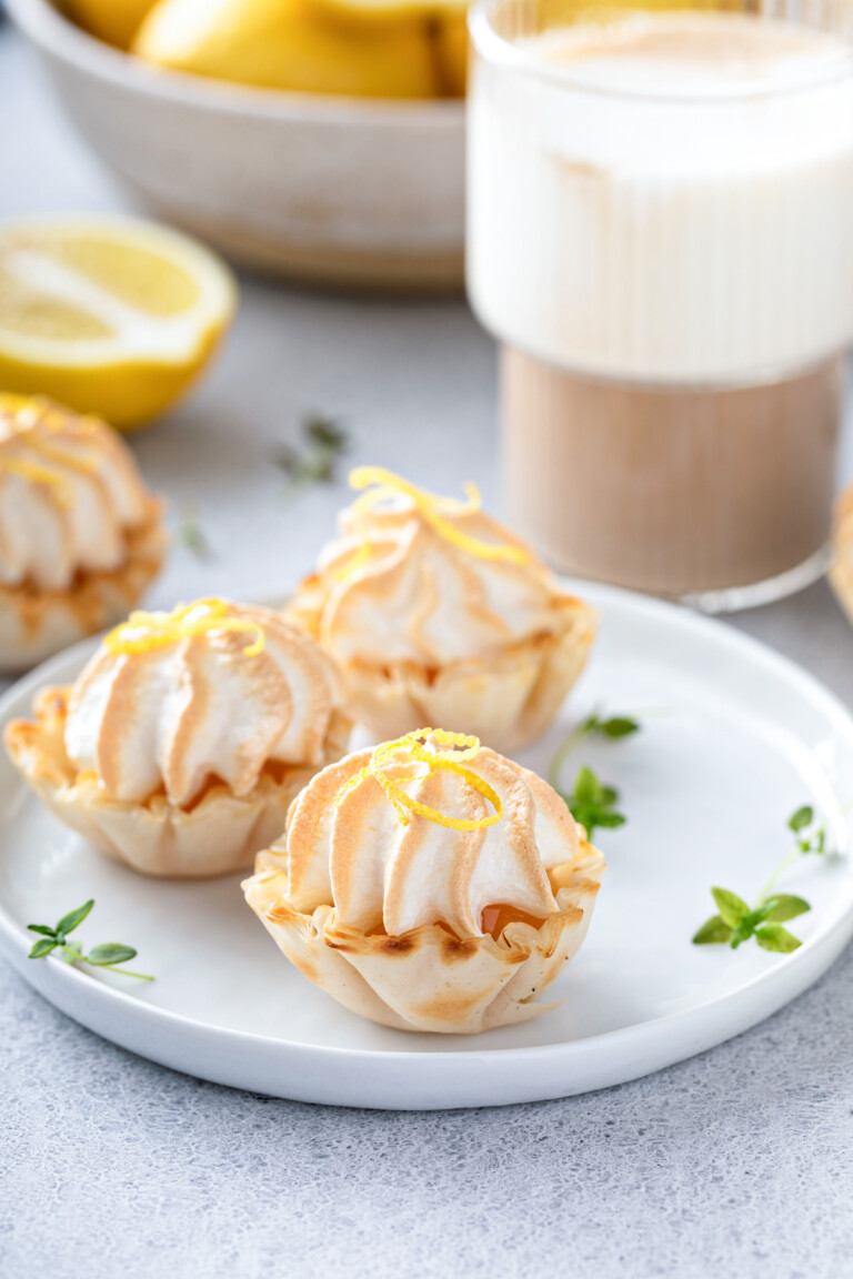 Mini Lemon Meringue Pie Recipe | The Novice Chef