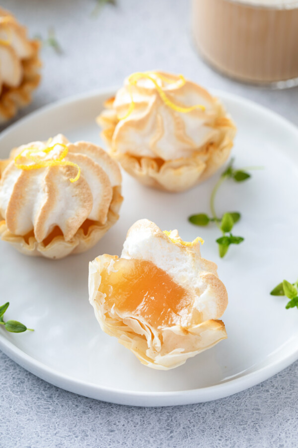 Mini Lemon Meringue Pie Recipe | The Novice Chef