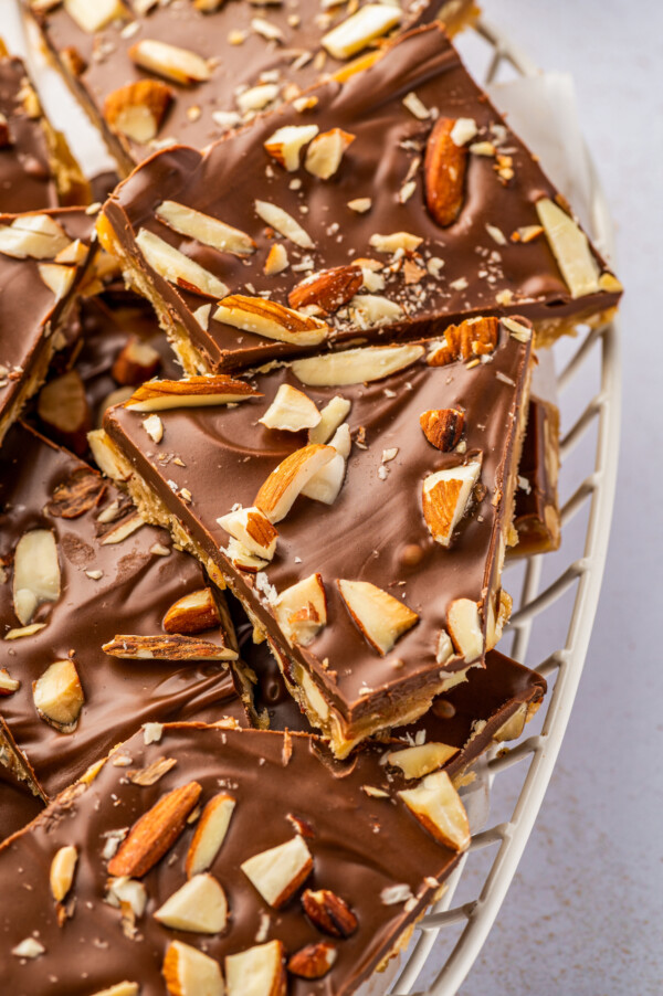 Homemade Almond Roca Recipe | The Novice Chef