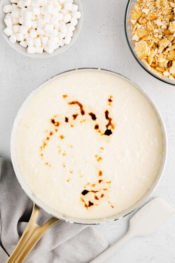 No-Bake Rolo Ritz Marshmallow Treats | The Novice Chef