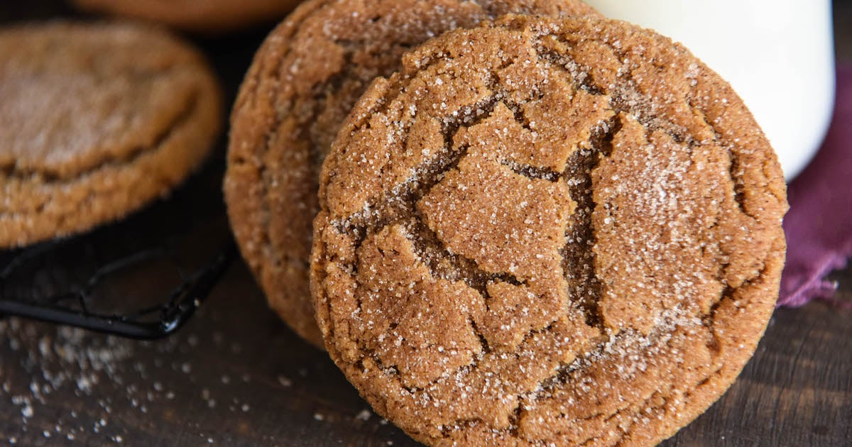 Chewy Christmas Gingerdoodle Cookies | The Novice Chef