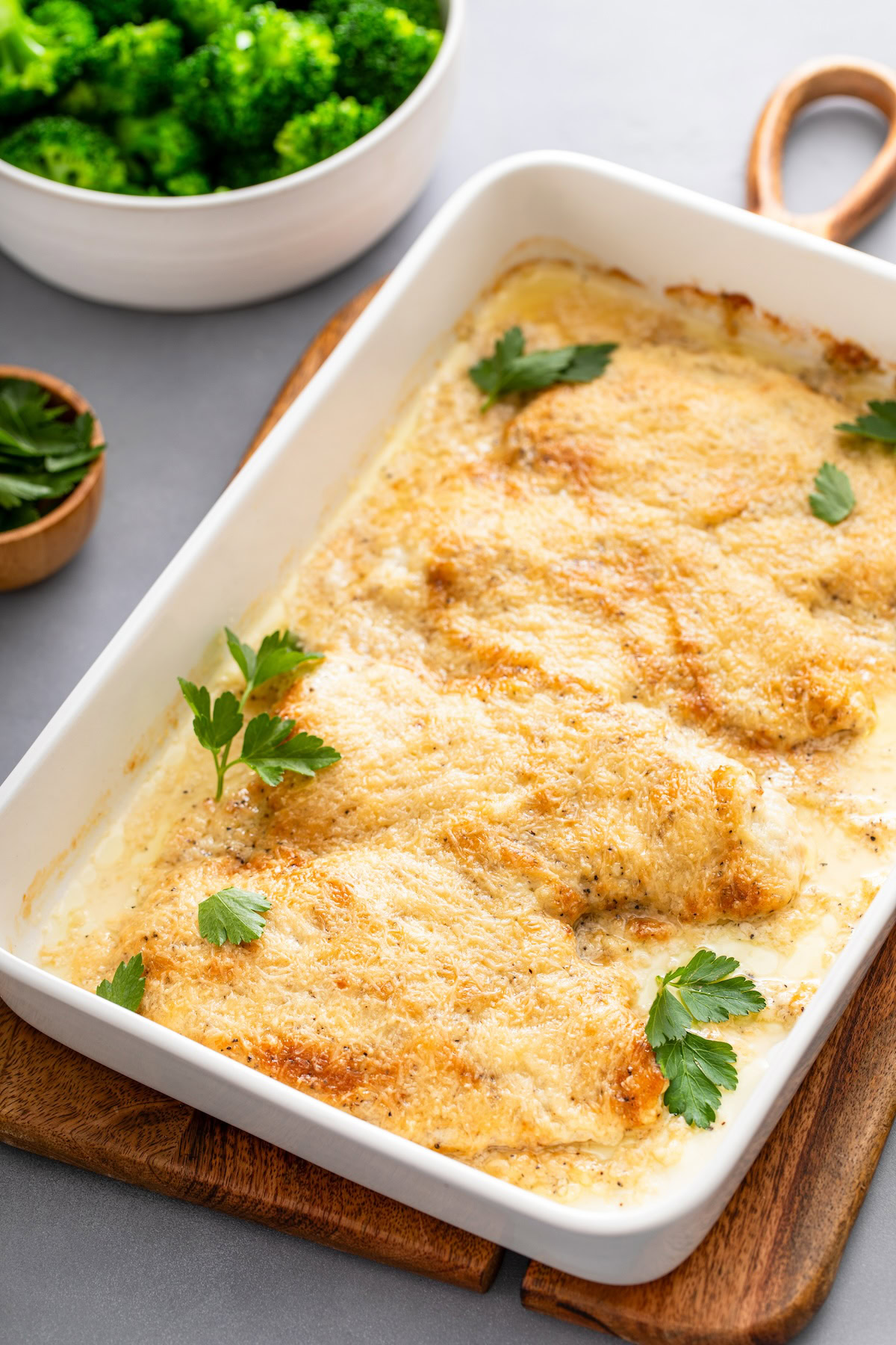 Creamy Garlic Parmesan Chicken Recipe With Just 4 Ingredients!