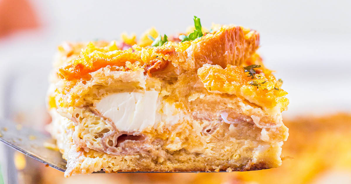 Overnight Ham Breakfast Casserole | An Easy Holiday Morning Breakfast!
