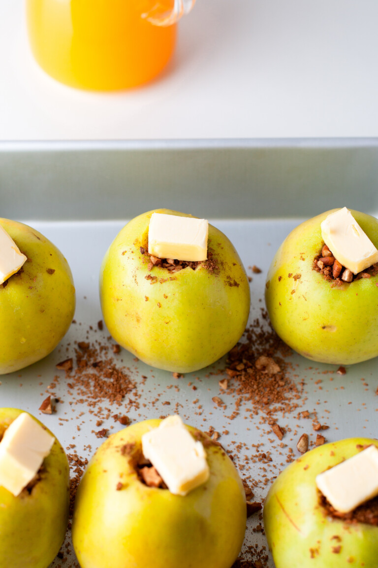 Cinnamon Baked Apples with Brown Sugar | The Novice Chef