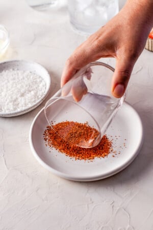 Classic Grapefruit Paloma Cocktail Recipe | The Novice Chef