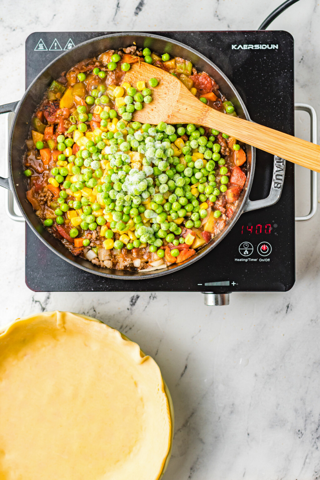 Easy Beef Pot Pie Recipe The Novice Chef