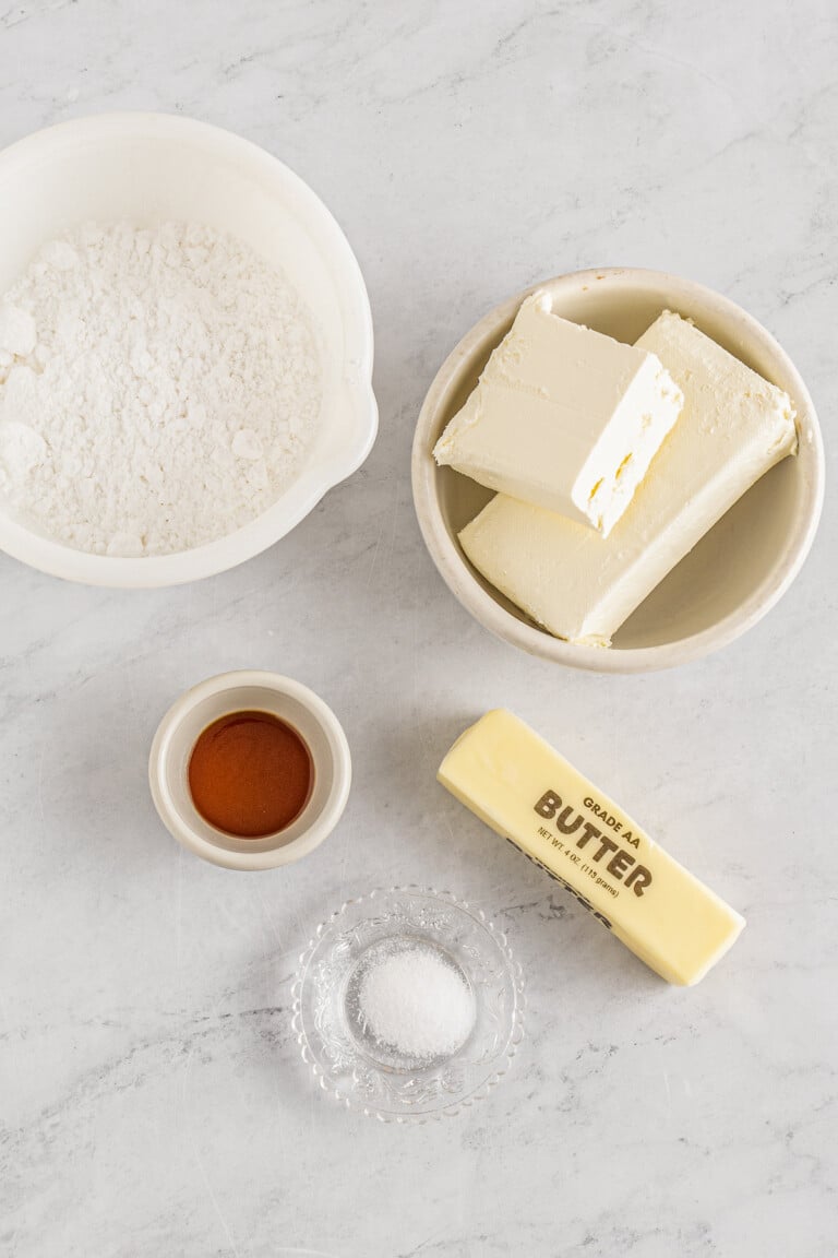 Easy Homemade Filled Donuts Recipe | The Novice Chef