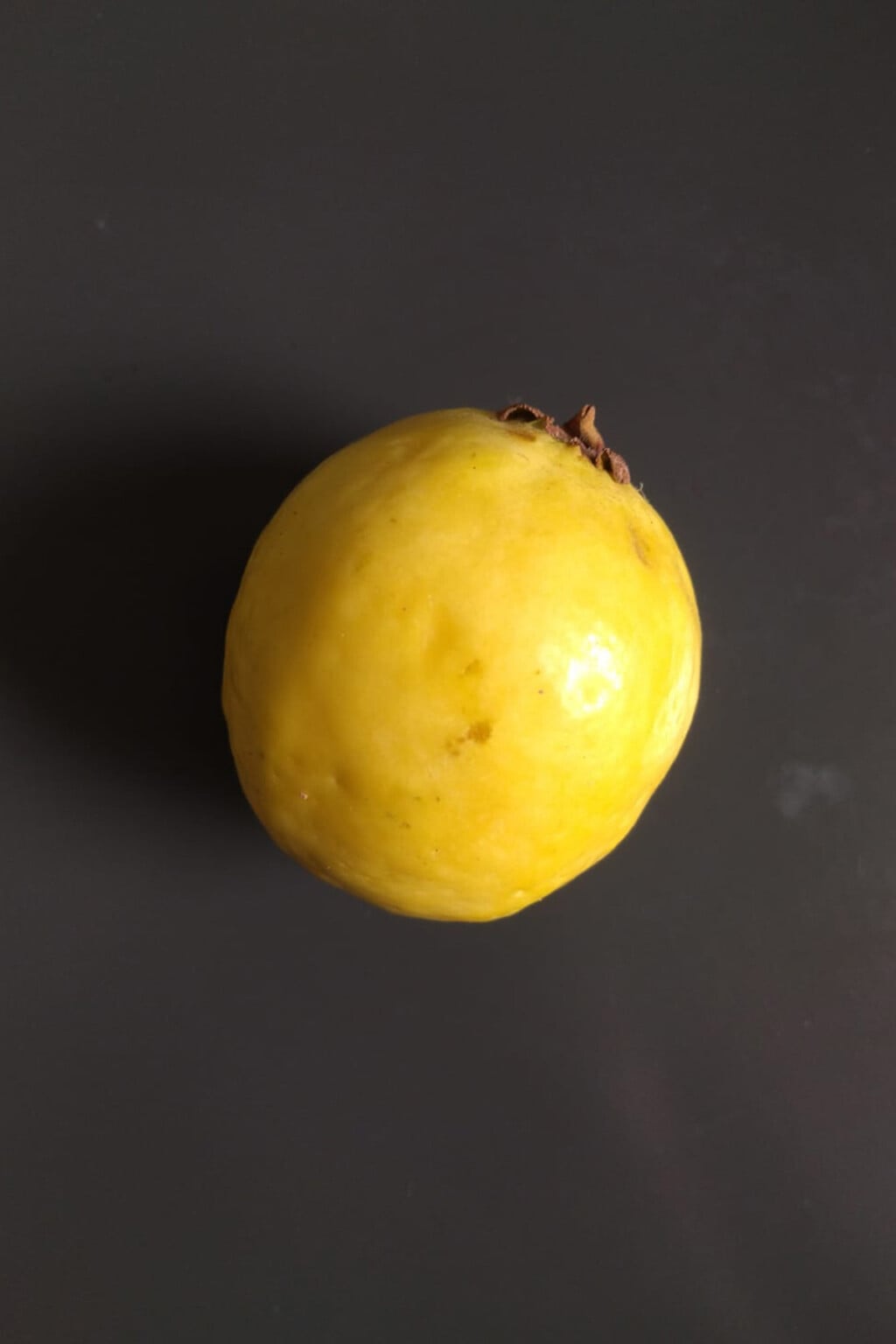 Guayaba Fruit – What Is It And How to Eat It | The Novice Chef