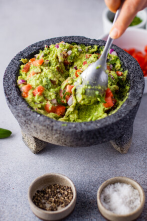 The BEST Authentic Guacamole Recipe | The Novice Chef