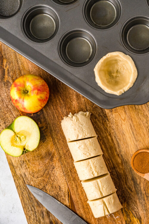 Easy Mini Apple Pie Recipe | The Novice Chef
