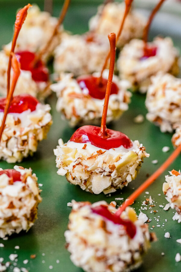 Drunken Cherries in Amaretto | The Novice Chef