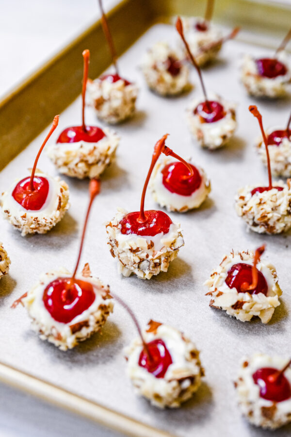 Drunken Cherries in Amaretto | The Novice Chef