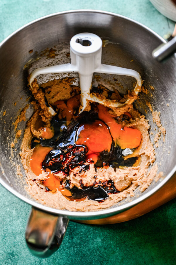 Soft Gingerbread Man Cookies | The Novice Chef