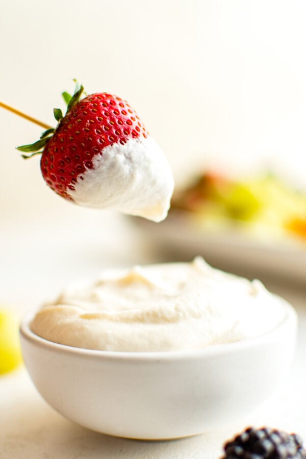 Marshmallow Fruit Dip | The Novice Chef