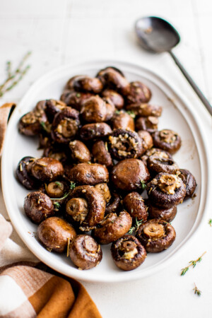 Easy Roasted Mushrooms | The Novice Chef