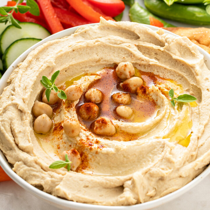 Easy Hummus Recipe | The Novice Chef
