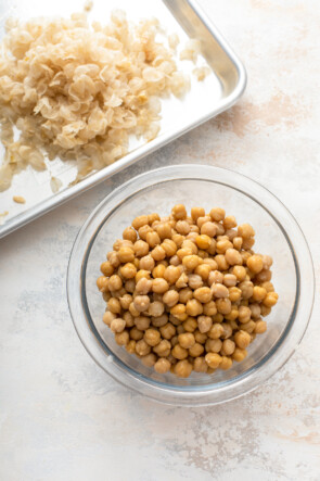 Easy Hummus Recipe | The Novice Chef