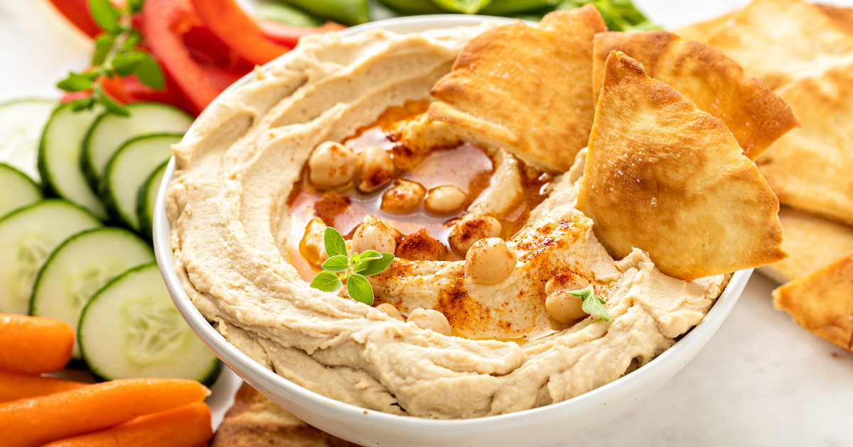 Easy Hummus Recipe | The Novice Chef