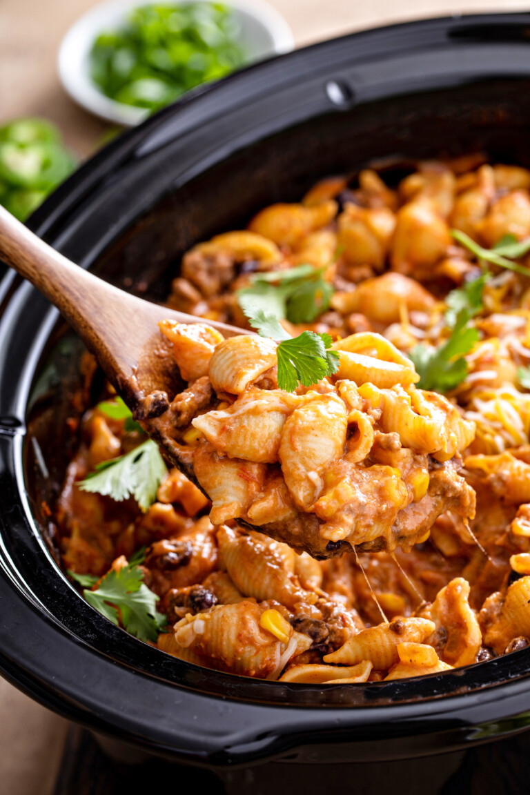 Slow Cooker Cheesy Taco Pasta | The Novice Chef