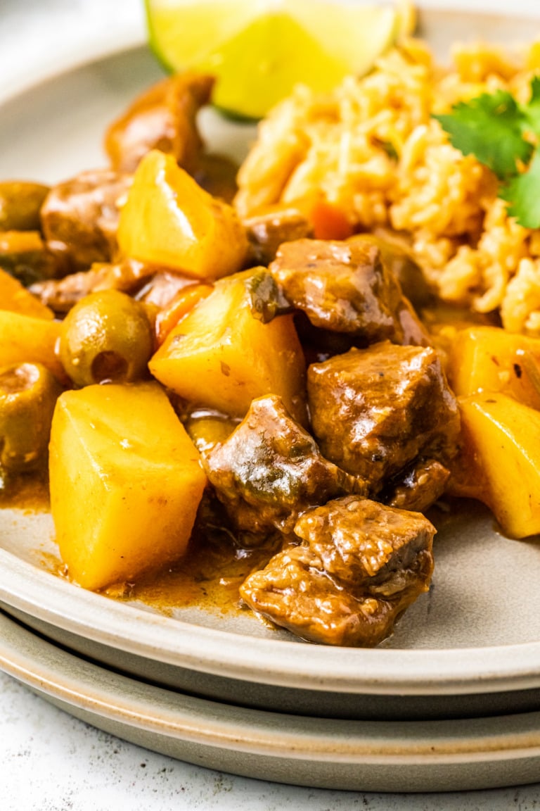 Carne Guisada (Puerto Rican Beef Stew) | The Novice Chef
