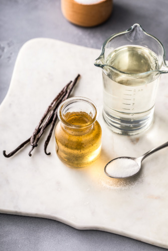 Vanilla Syrup | The Novice Chef