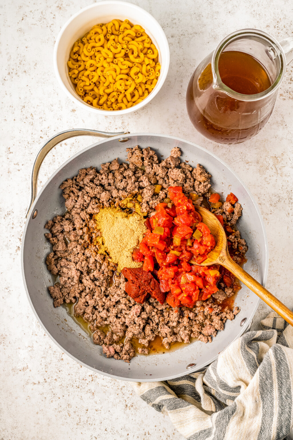 Cheeseburger Macaroni - The Novice Chef