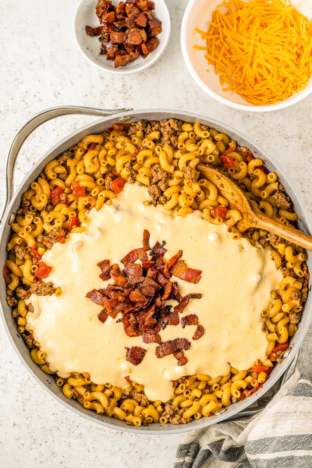 Cheeseburger Macaroni - The Novice Chef