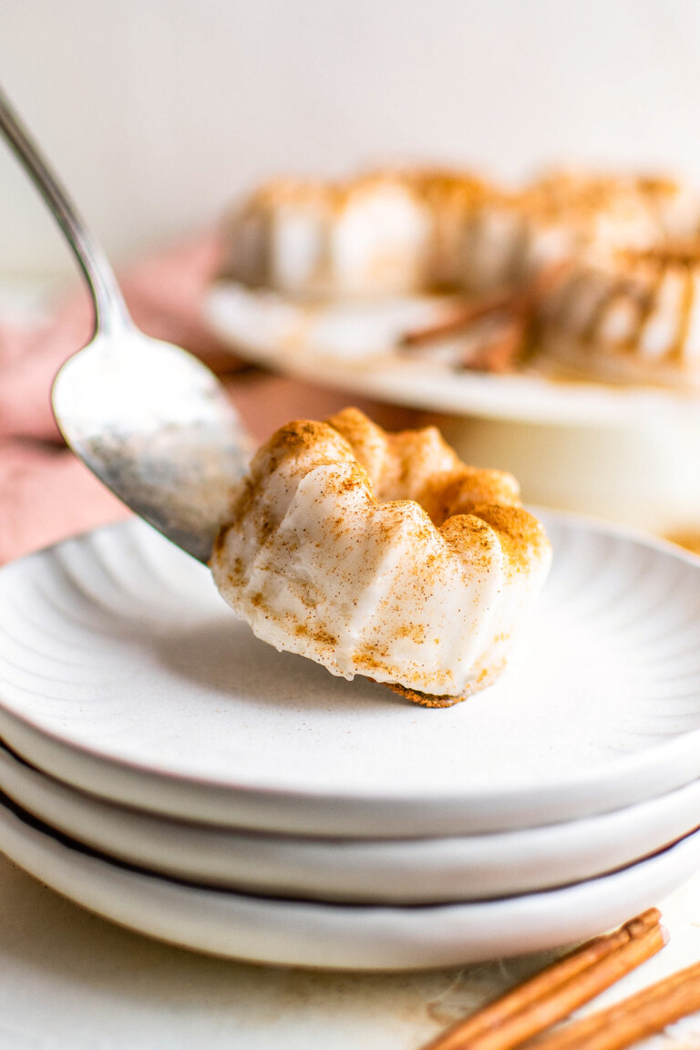 Tembleque (Puerto Rican Coconut Pudding) | The Novice Chef