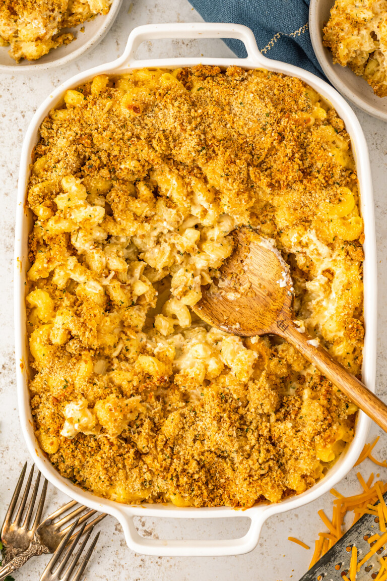 Million Dollar Mac and Cheese Casserole Recipe | The Novice Chef