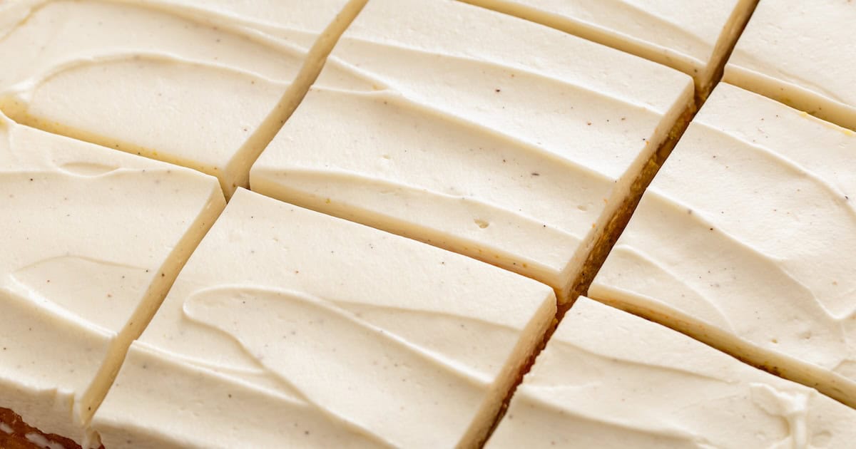 Best Whipped Cream Cheese Frosting Recipe | The Novice Chef