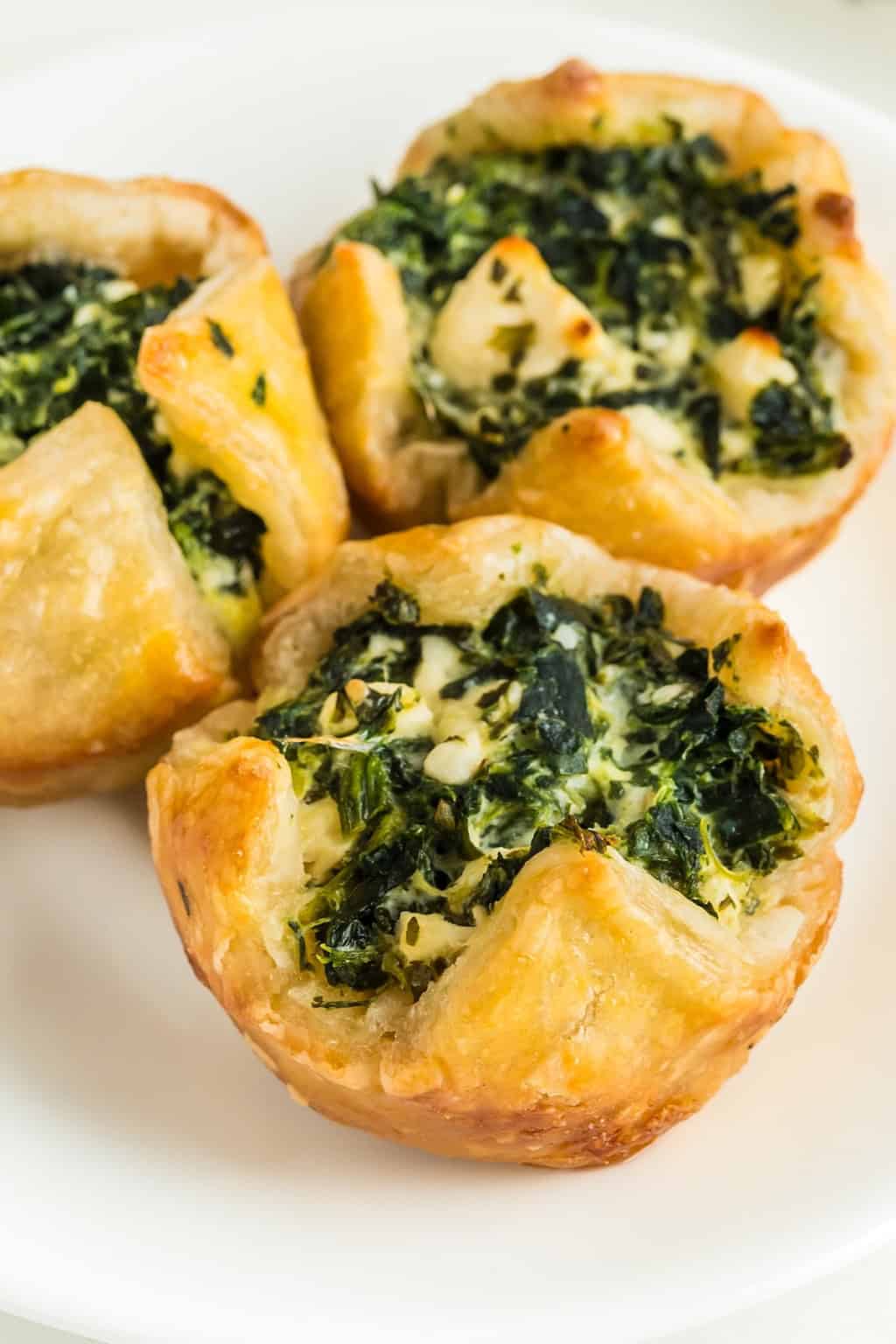 Creamy Feta Spinach Puffs Recipe – The Novice Chef