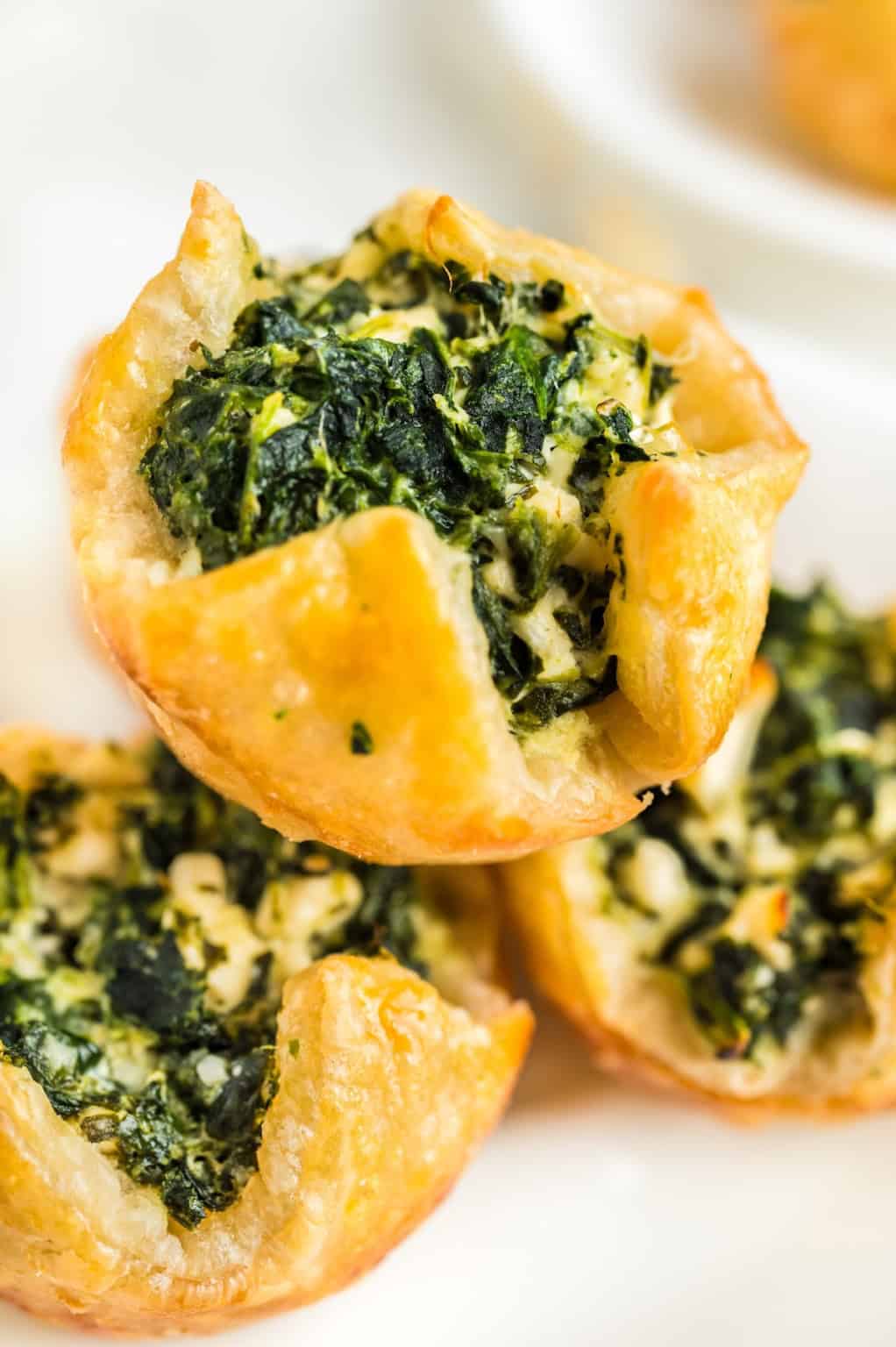 Creamy Feta Spinach Puffs Recipe – The Novice Chef