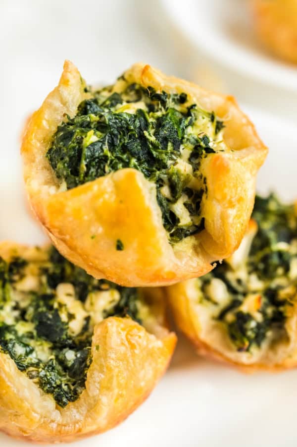 Creamy Feta Spinach Puffs Recipe – The Novice Chef