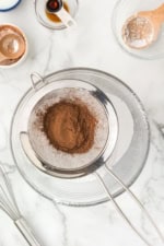 Easy Chocolate Glaze Recipe (Ready in 5 Minutes!)