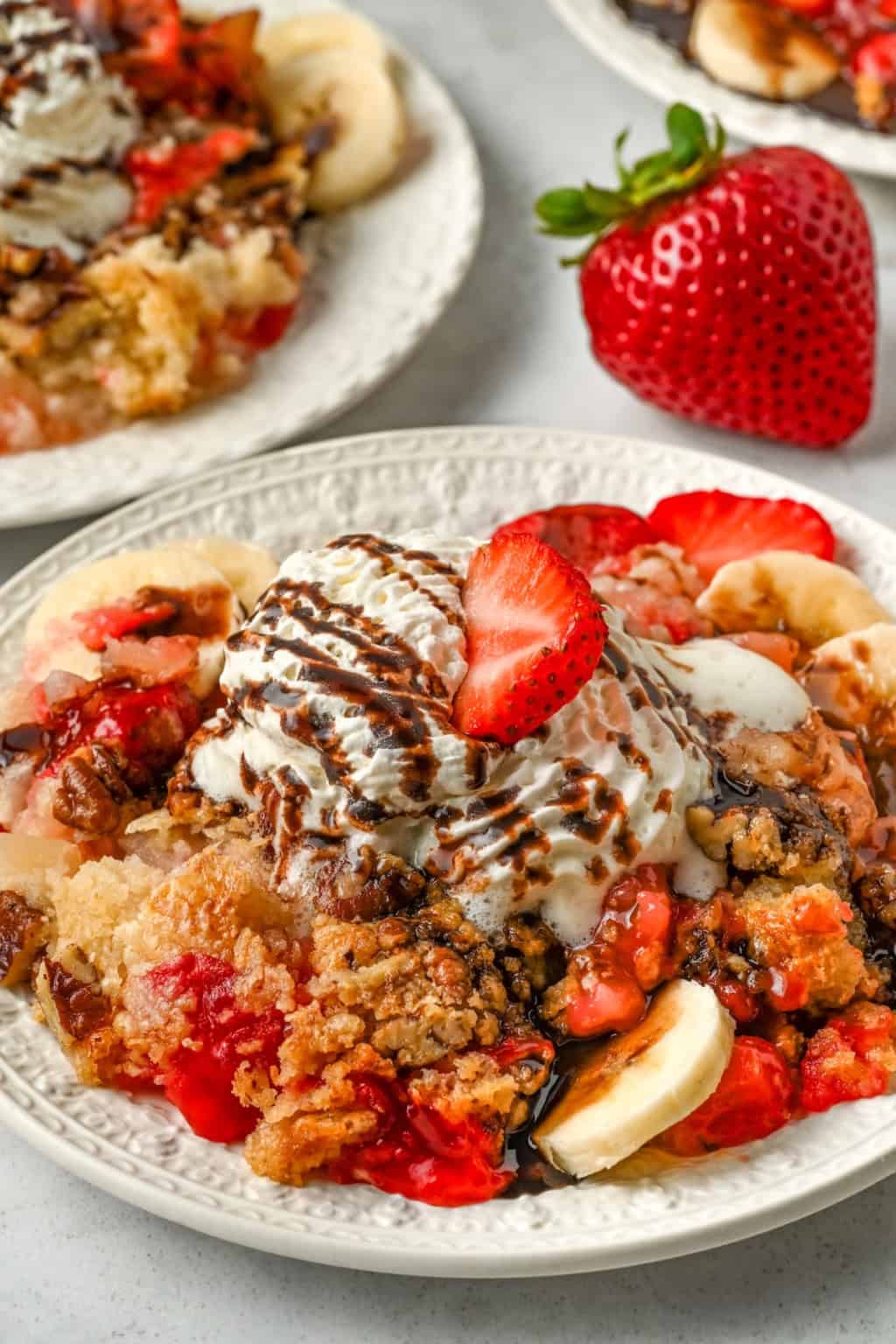 Banana Split Dump Cake – The Novice Chef